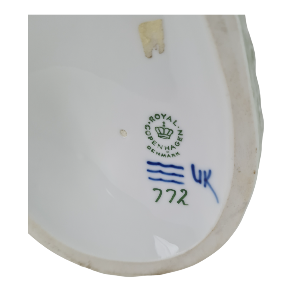 Kgl. figur nr. 772 Dreng med kalv | Christian Thomsen | Royal ...