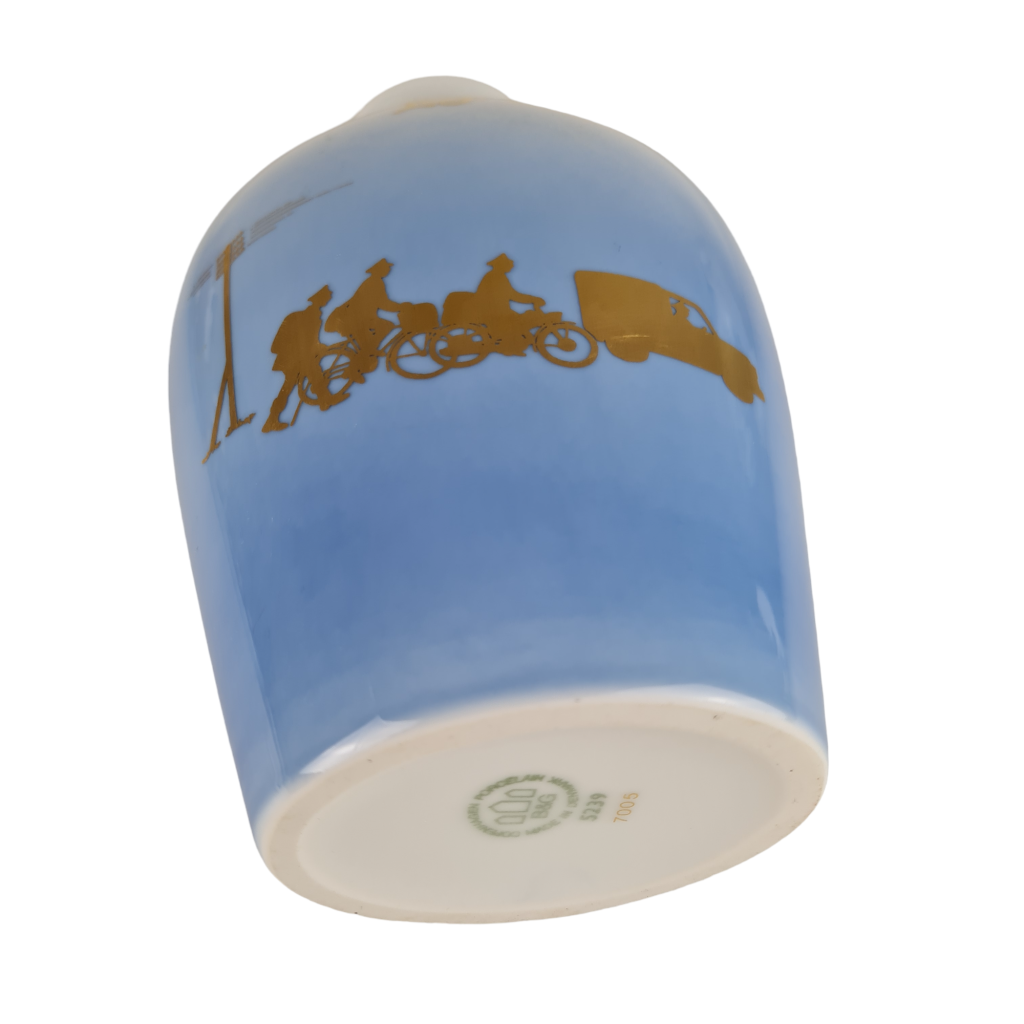 Porcelain vase Post and telegraph vessel model no. 5239-7005 | Bing ...