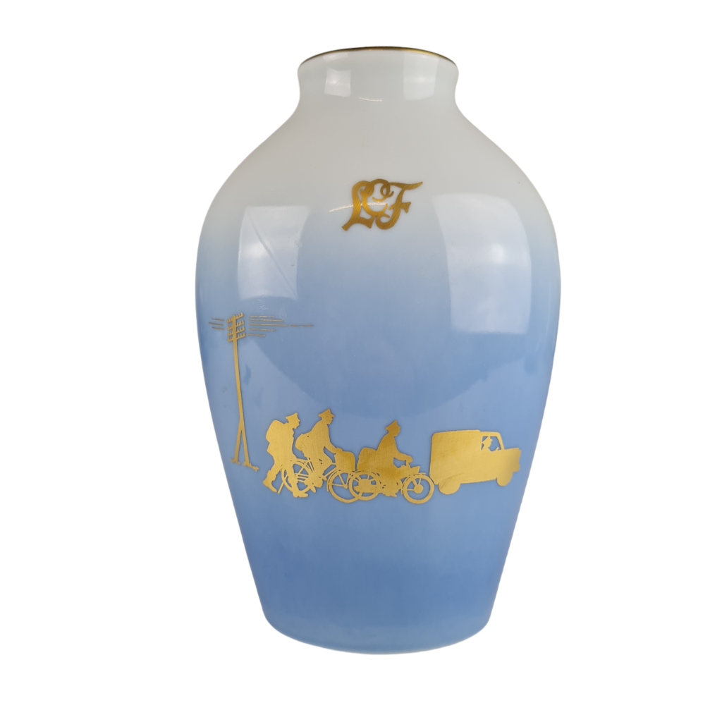 Porcelænsvase Post og telegraf væsenet model nr. 5239-7005 | Bing ...