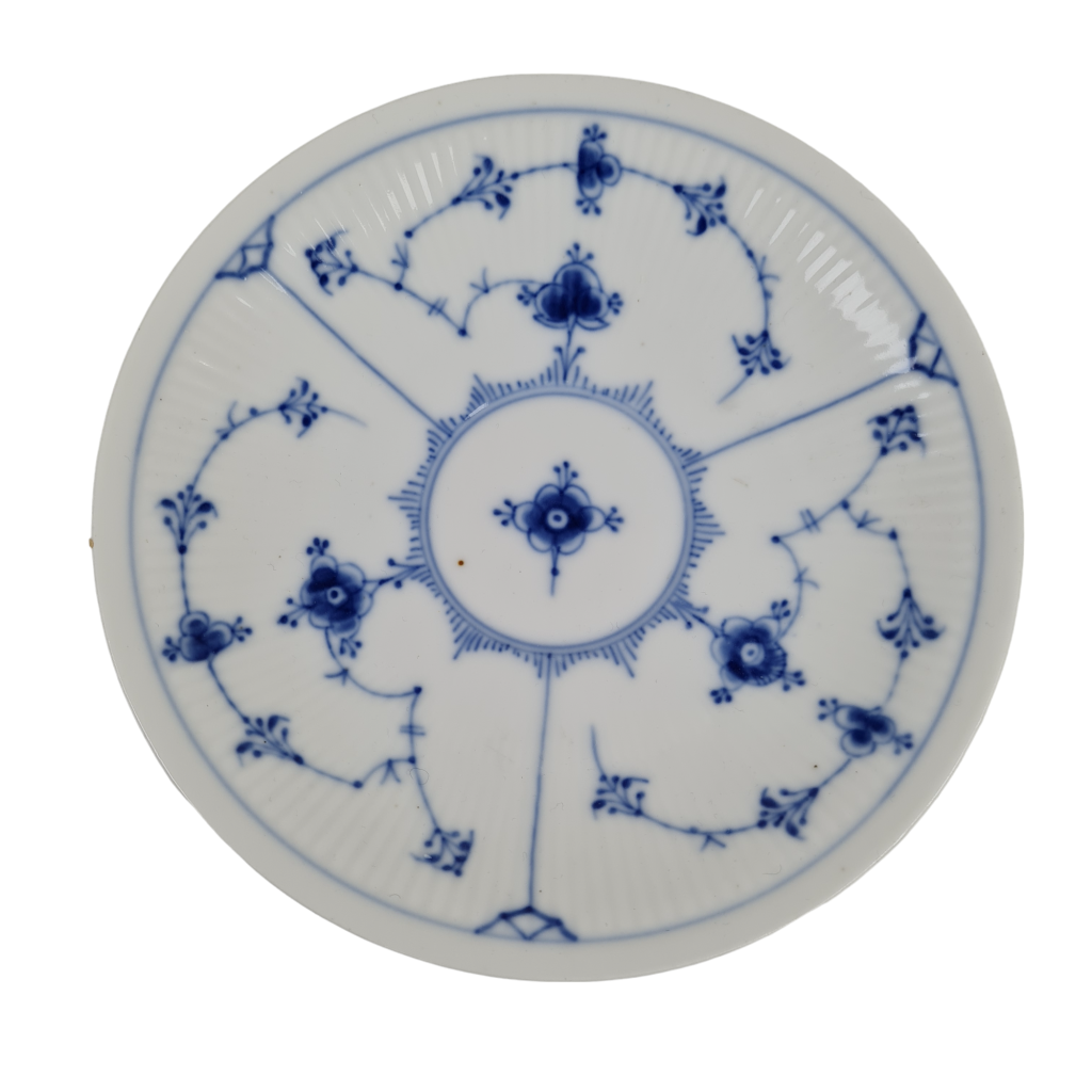 Cake plate in Blue Painted Fluted | Bing & Grondahl | Porcelain ...