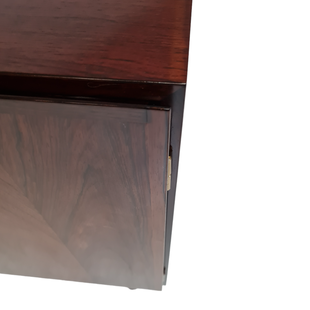 Skab | Omann Jun | Model 9 | Palisander - Retrofabrikken