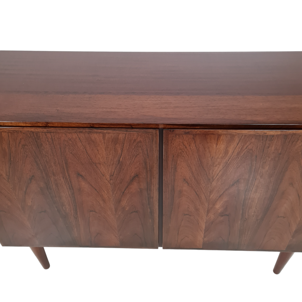 Skab | Omann Jun | Model 6 | Palisander - Retrofabrikken