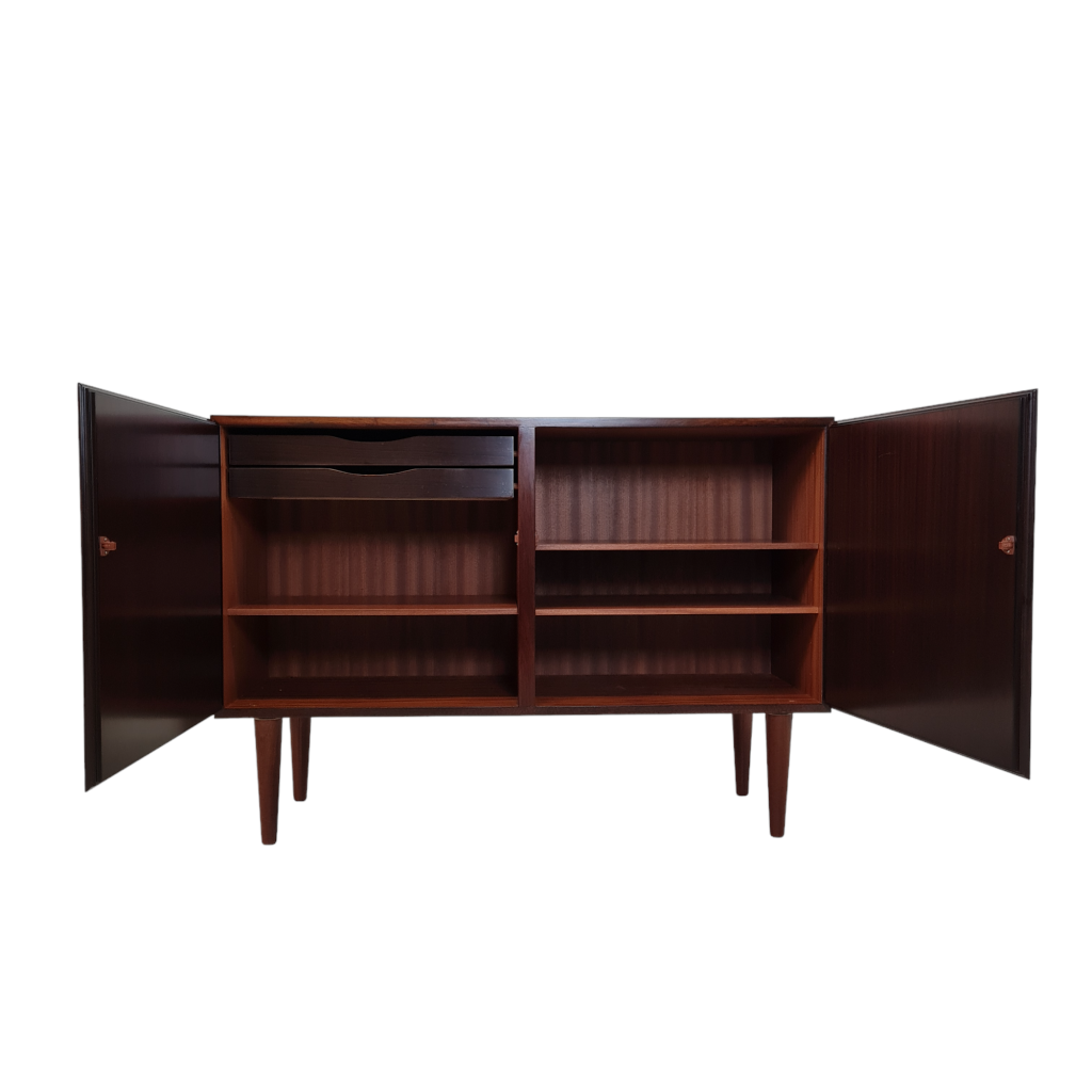 Skab | Omann Jun | Model 6 | Palisander - Retrofabrikken