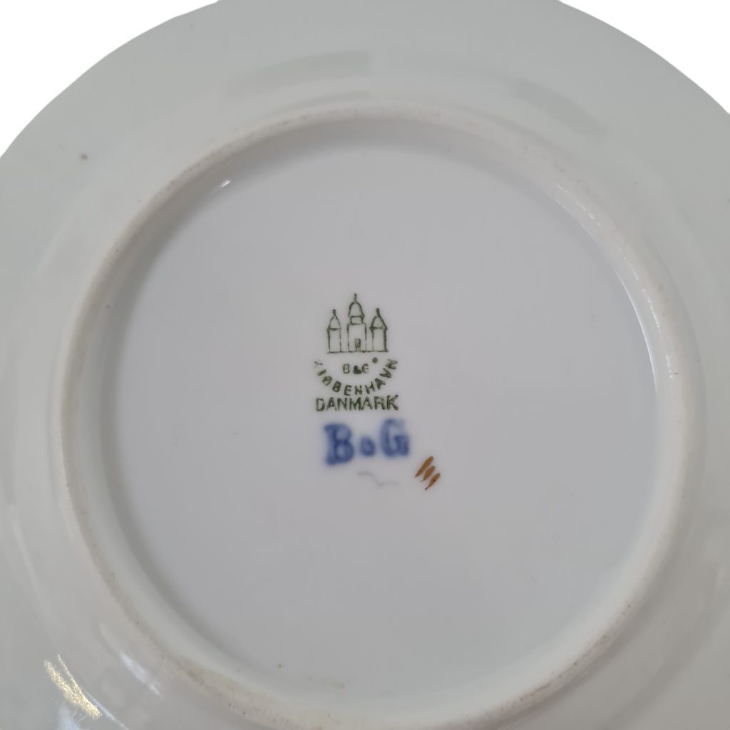 Kagetallerken model 28A, 16 cm med guld | Mågestellet | Bing & Grøndal ...