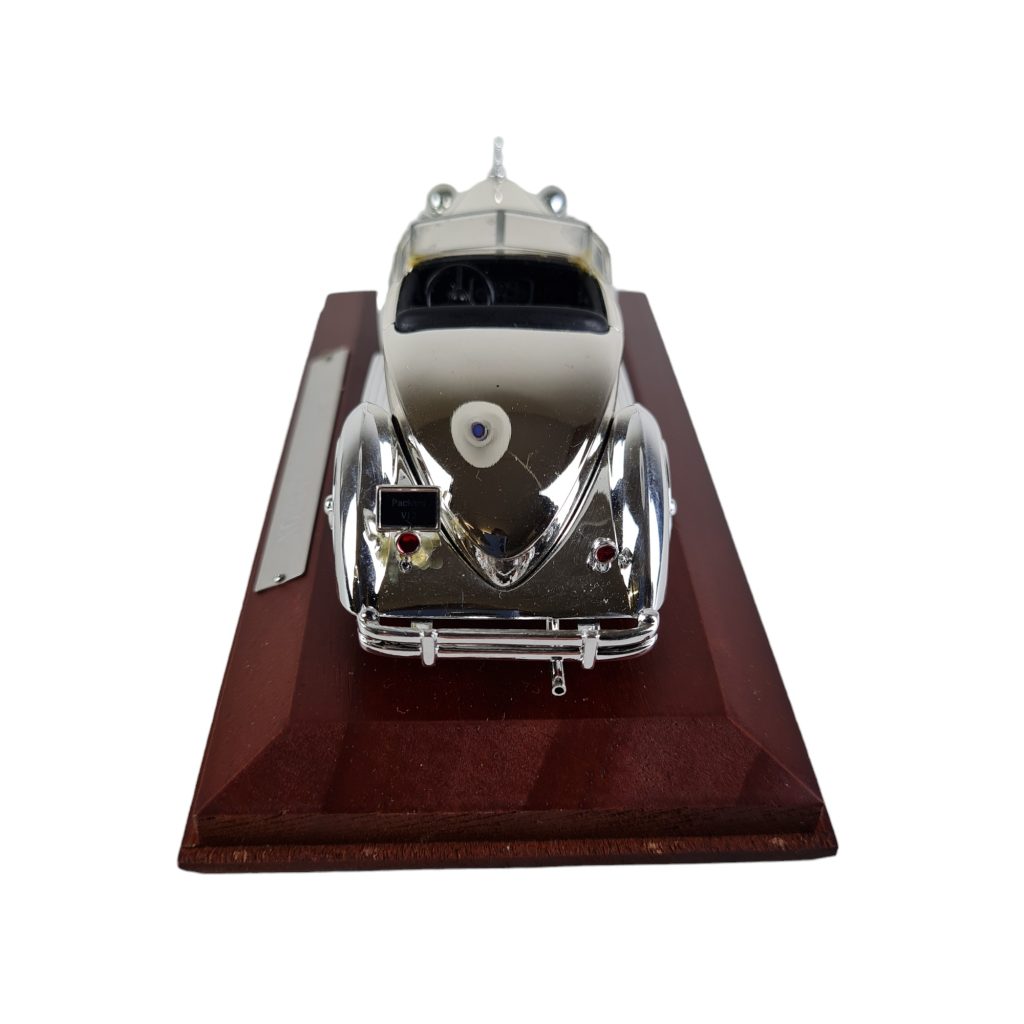 Model bil | Packard V 12 Le Baron | Silver-Cars Collection - Retrofabrikken